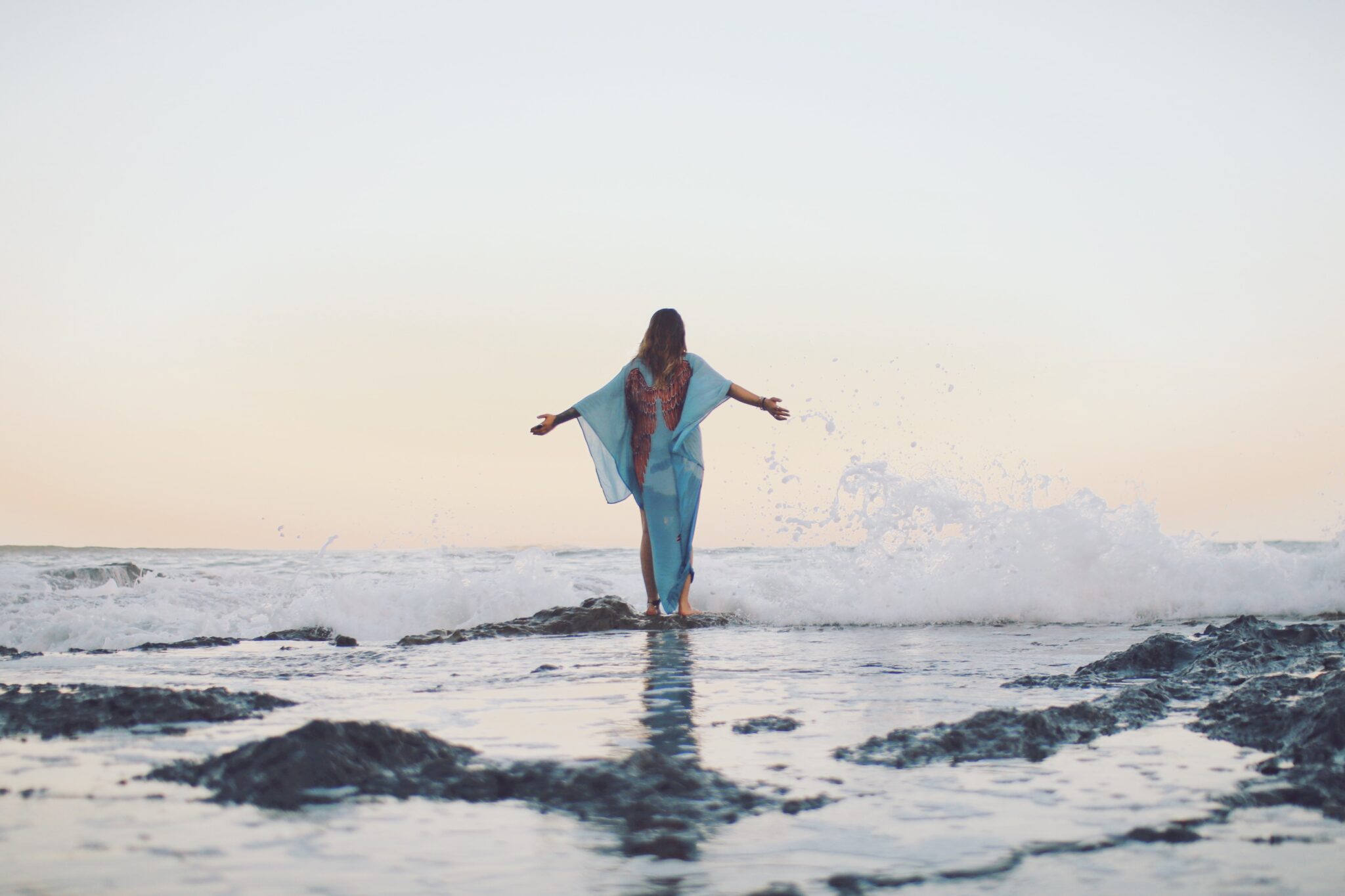 The 8 Ways To Living a Feminine Lead Life » Womb Priestess